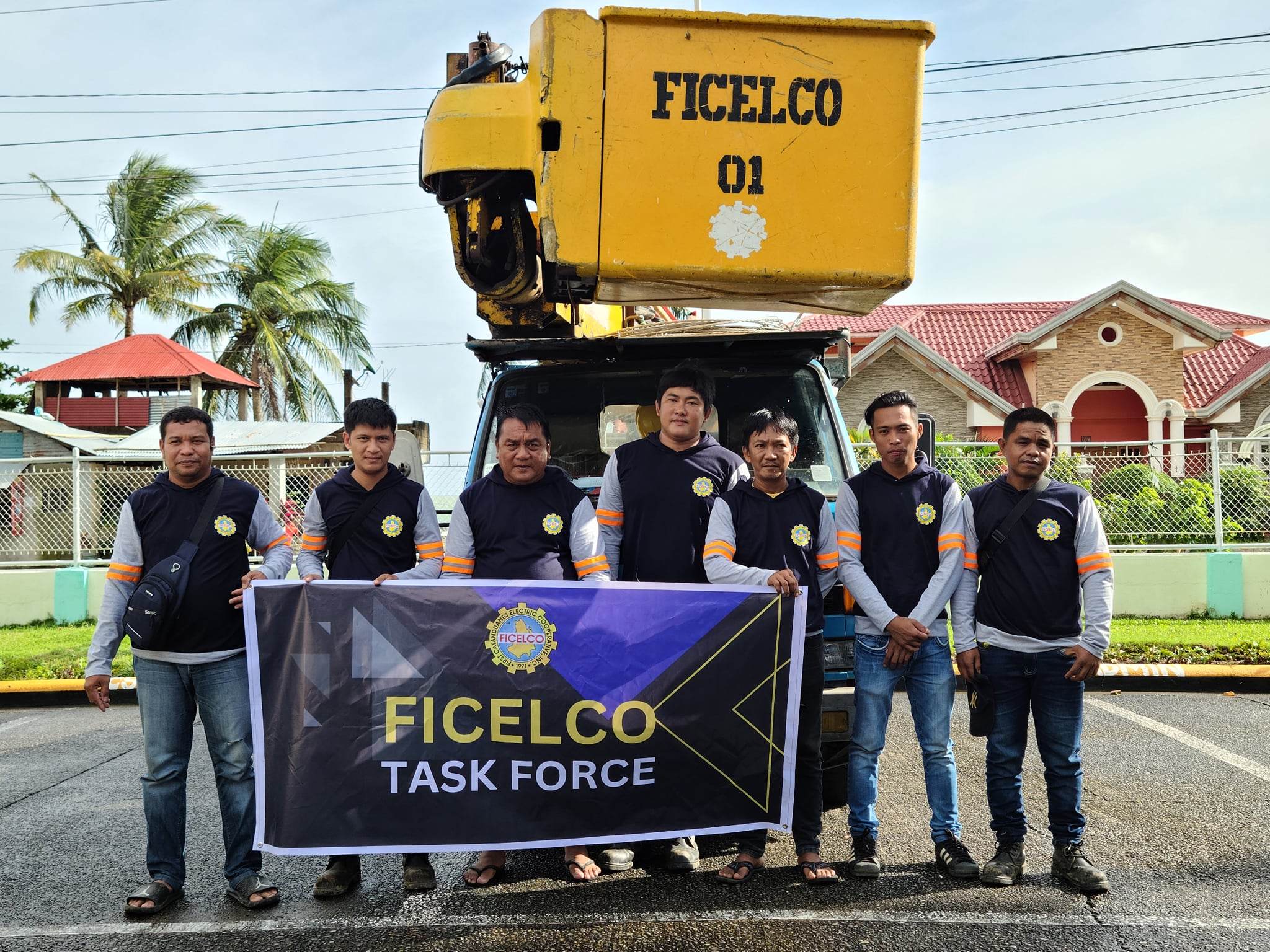 FICELCO task force now in Albay to help in ALECO right-of-way clearing ...
